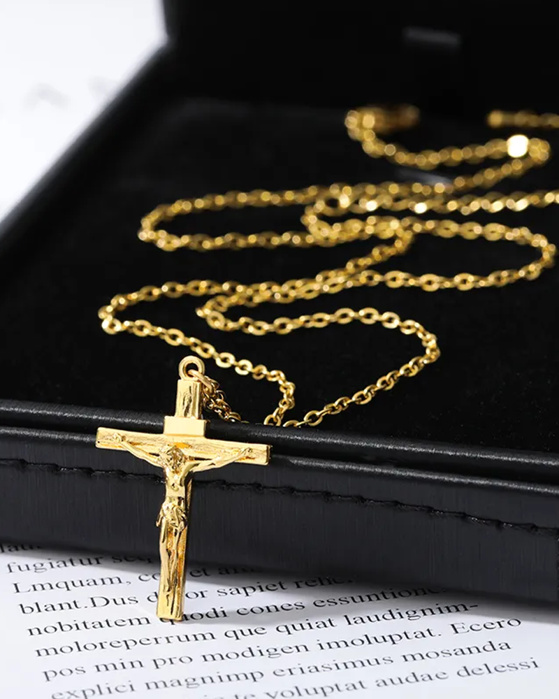 Jesus On The Cross Necklace | Y2K Wave
